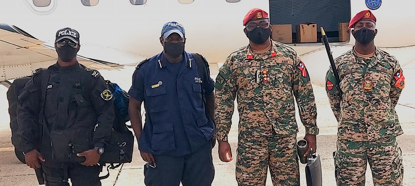 Welfare Visit To RSS Troops In St Vincent By CDS And CoP - Antigua News ...