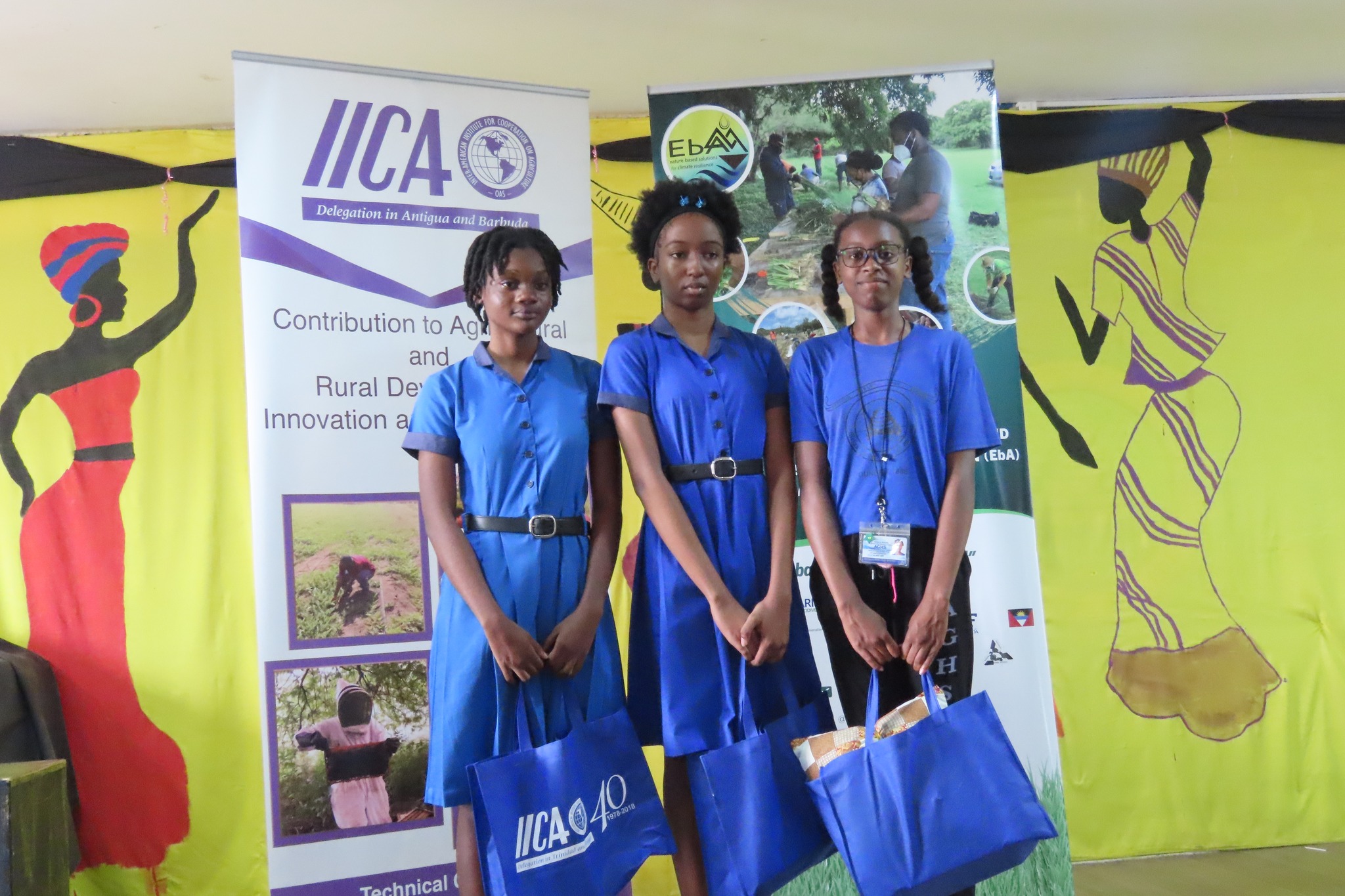 AGHS students receive prizes for participation in a Youths Creative ...