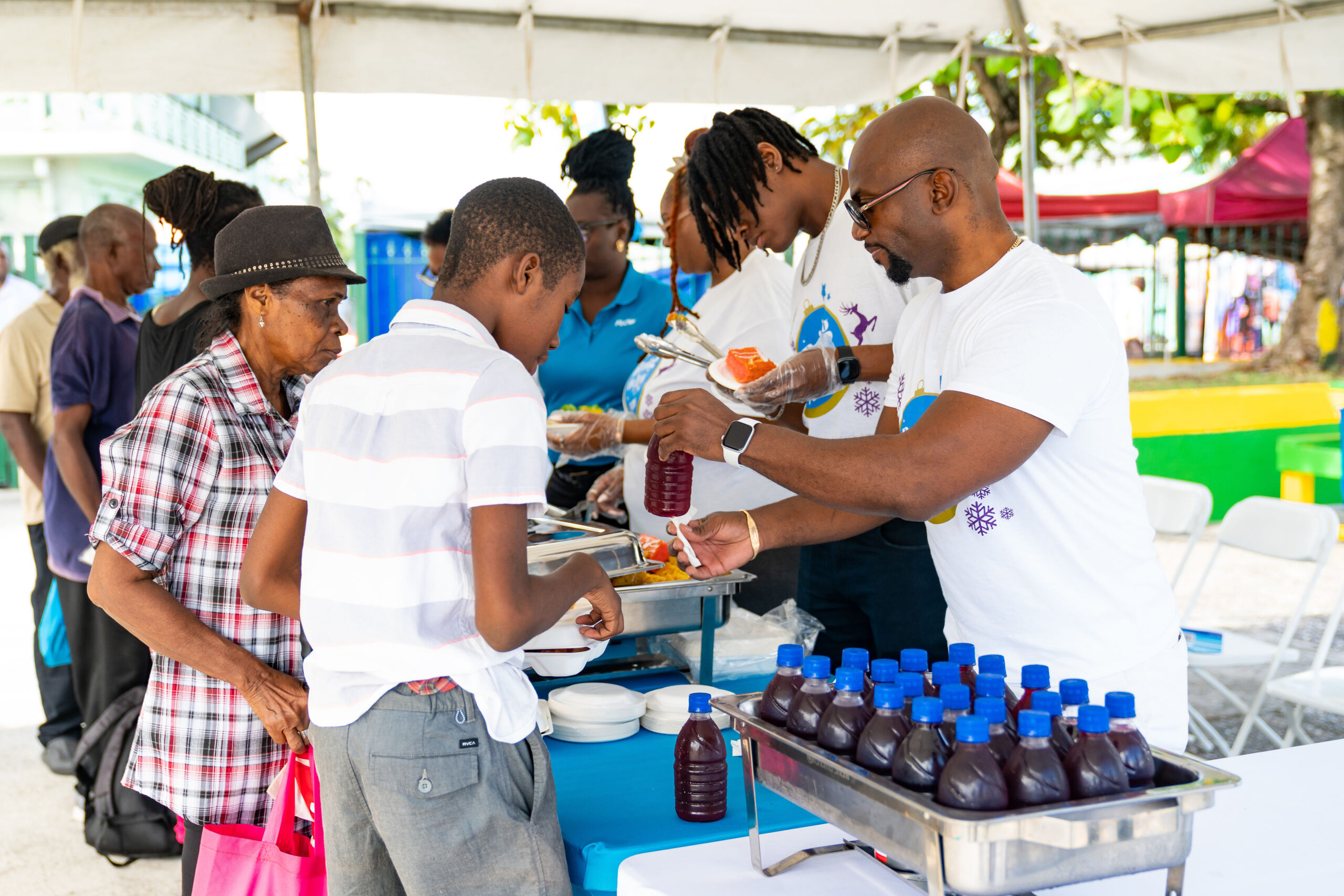 IN PICTURES: The Flow Team spreads holiday cheer and brings joy to the ...